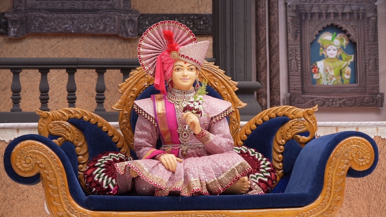 Shree Swaminarayan Temple, VedRoad, Surat